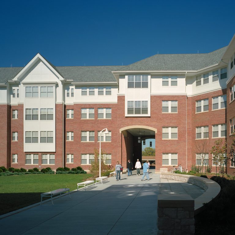 Oak Street Hall UMKC 4 1600 - Capstone Development Partners